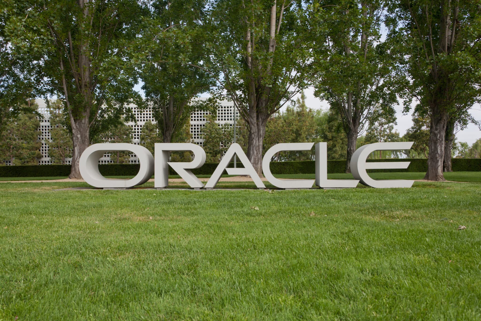 Oracle défie AWS et annonce 14 régions Cloud dont la France pour 2022