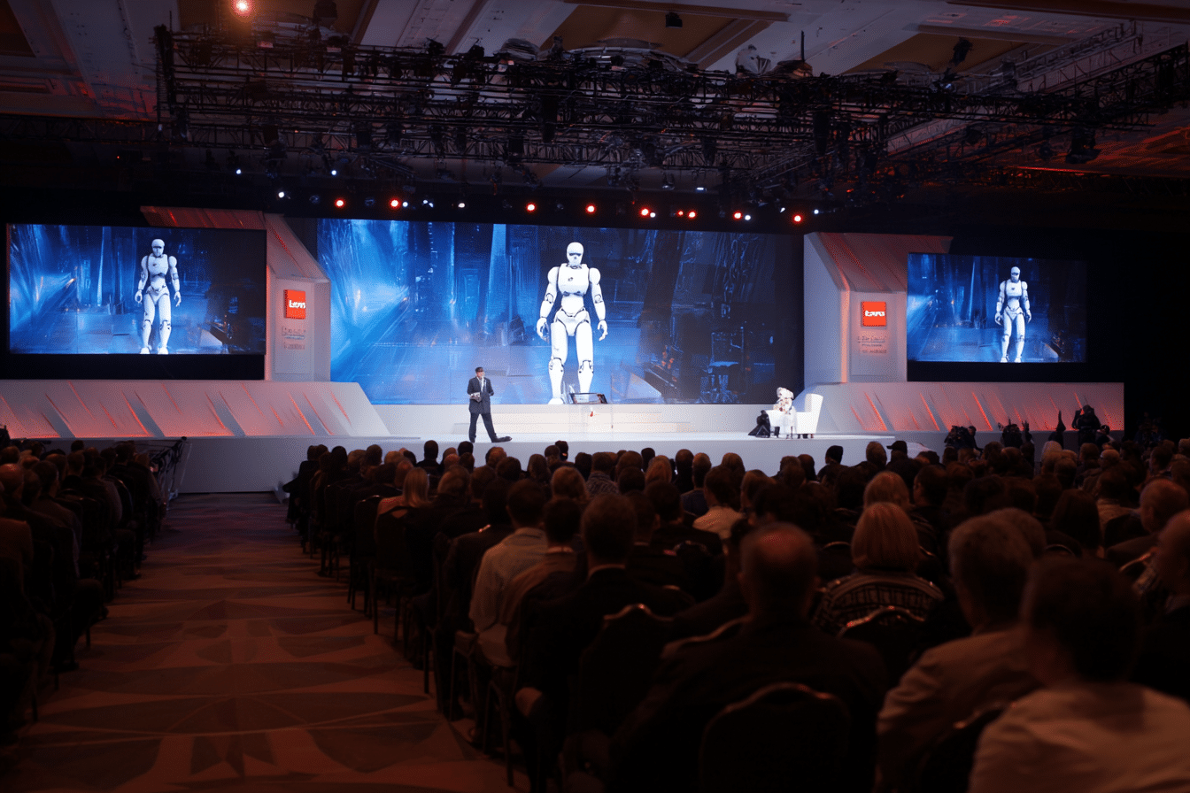 Lenovo : le leader mondial des PC dévoile son premier robot humanoïde