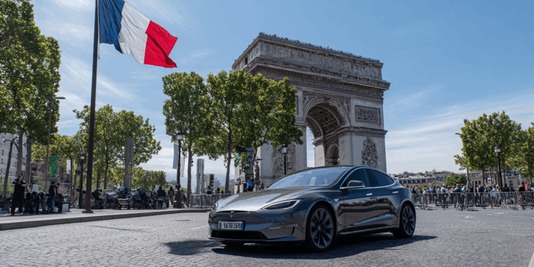 Tesla : le FSD arrive en France, et vous pouvez le tester gratuitement
